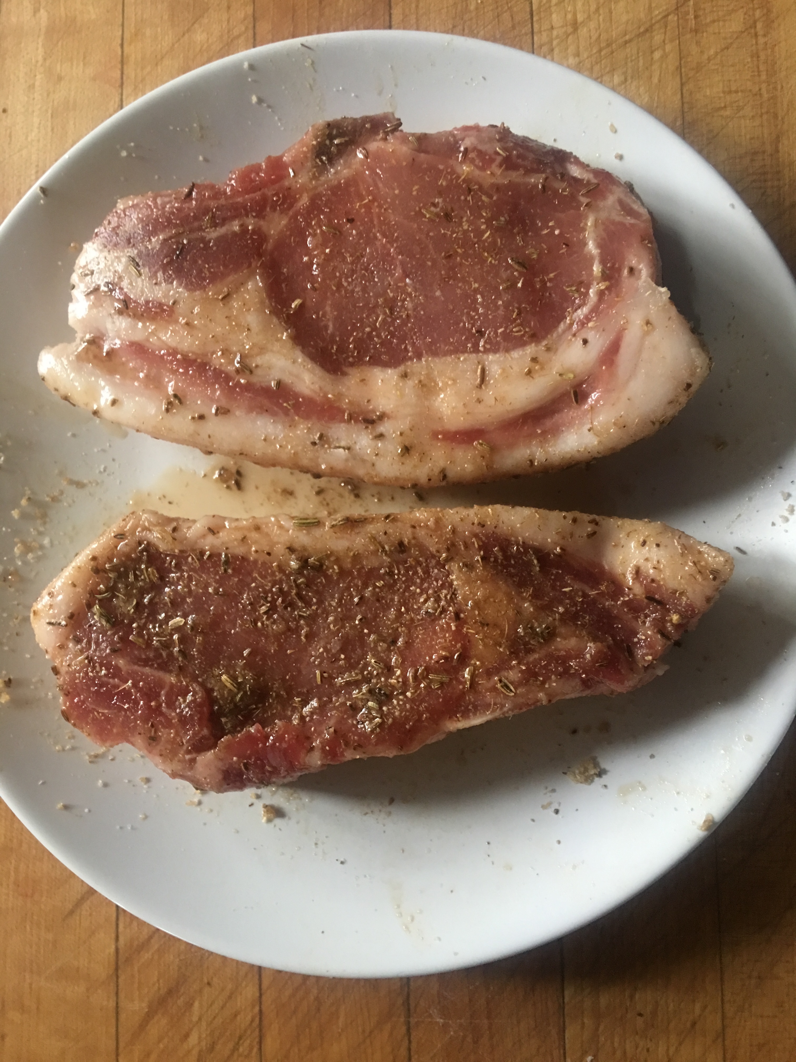 Recipe: Fennel Braised Pork Chops - Burnt My FingersBurnt My Fingers