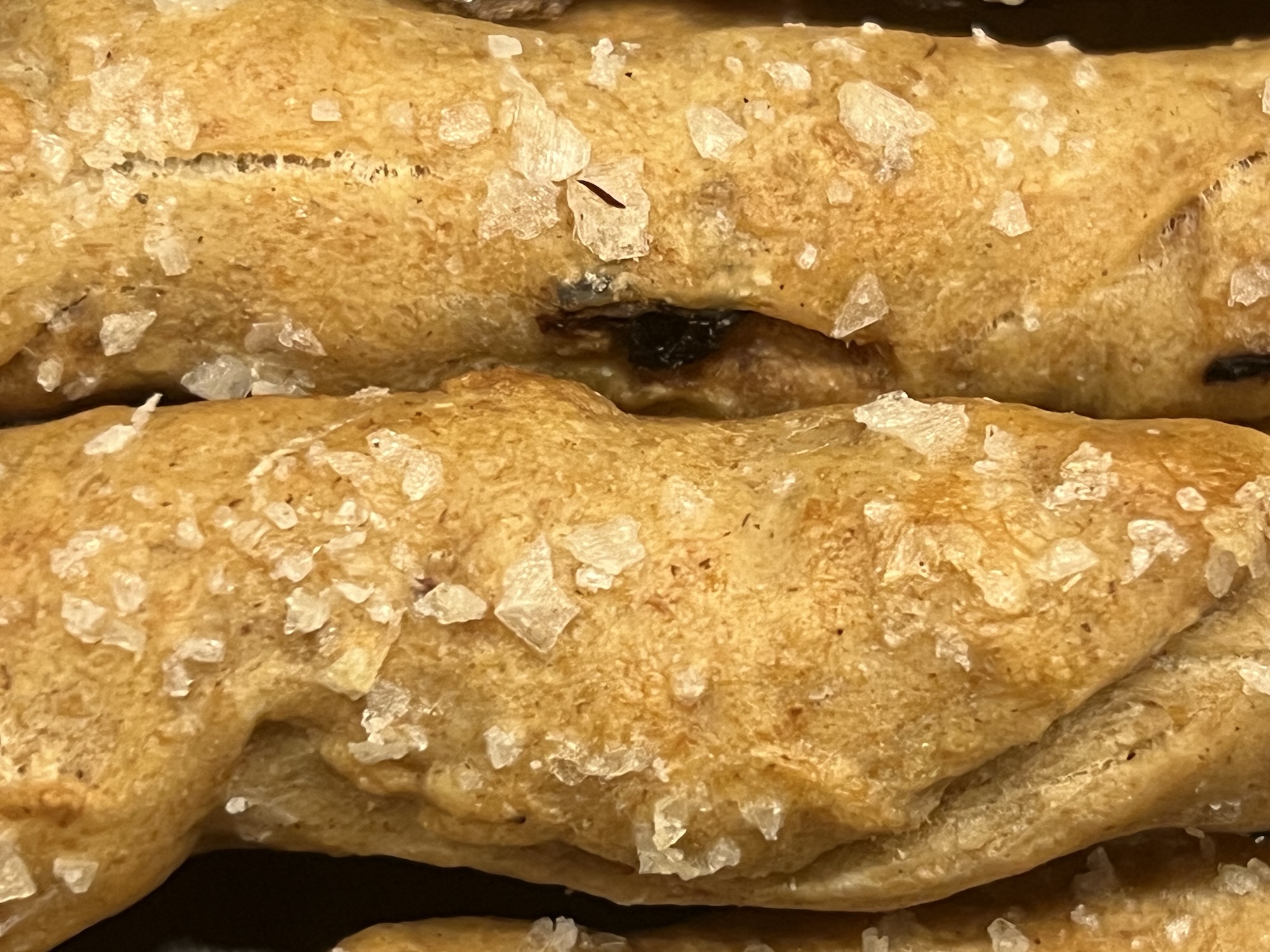 Recipe: Rye Currant Breadsticks - Burnt My FingersBurnt My Fingers